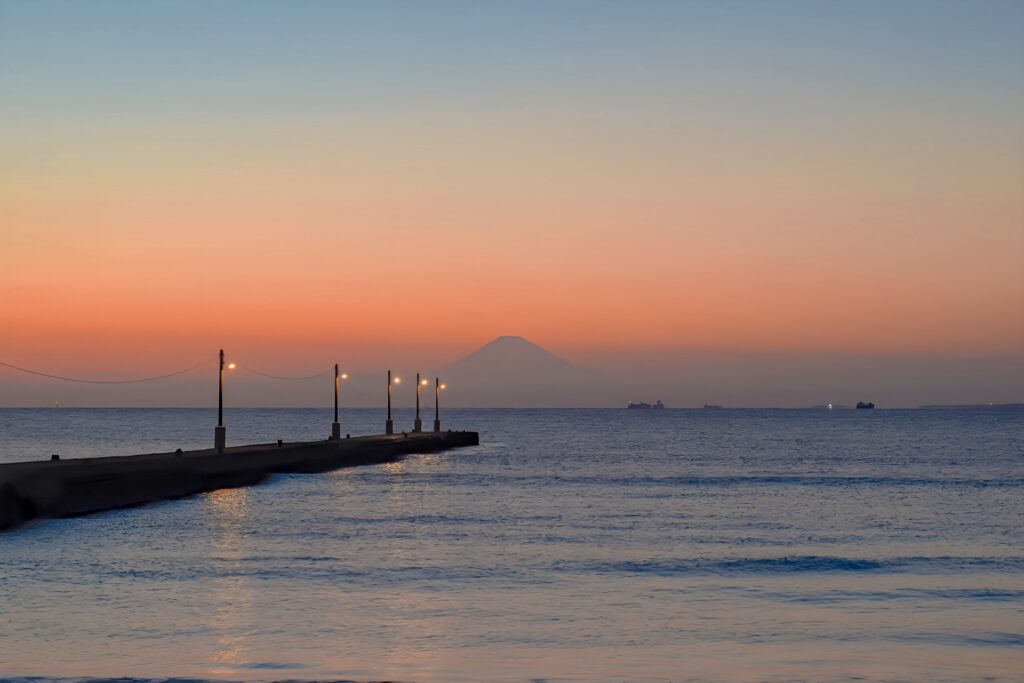 【南房総市】昭和レトロを感じる千葉県の岡本桟橋（原岡桟橋）で絶景を見よう - DotChiba（ドットちば）